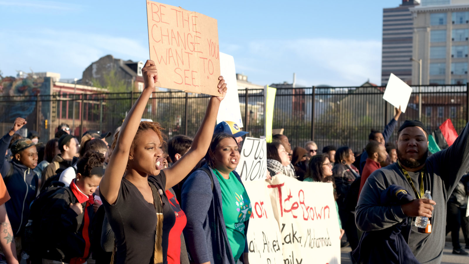 Pregnancy and Protests: Tear Gas, Pepper Spray & Other Worries ...